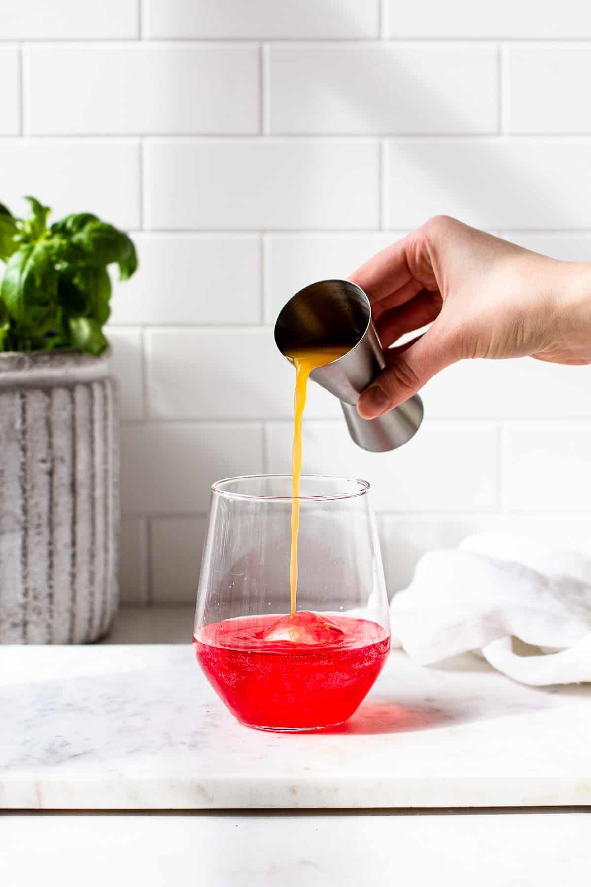 Crodino Spritz (Alcohol-Free Aperol Spritz) - Cooking With Elo