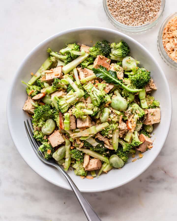 Raw Broccoli Salad - Cooking With Elo