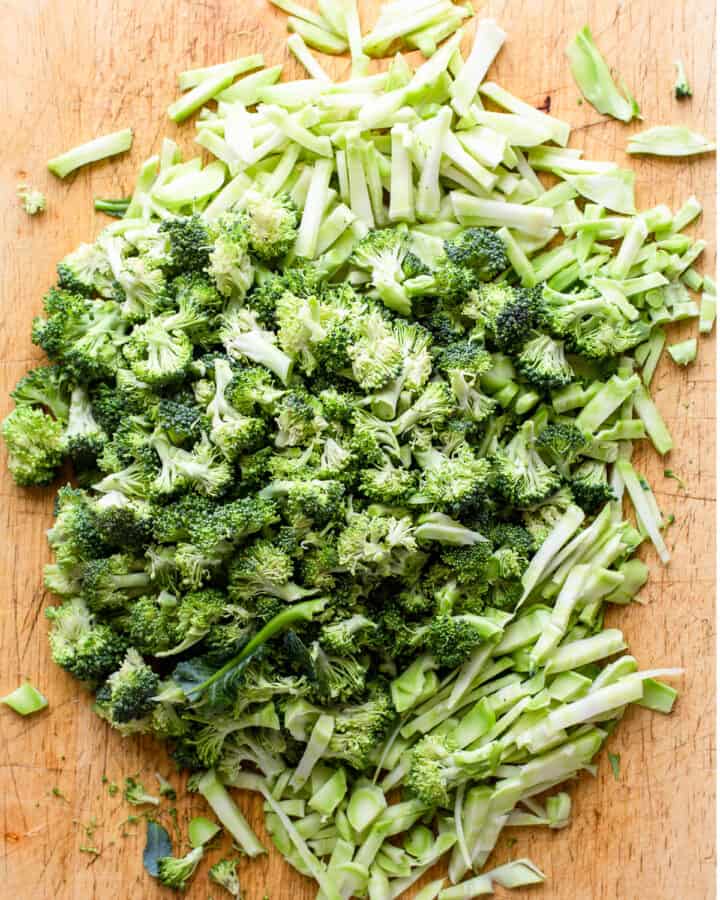 Raw Broccoli Salad - Cooking With Elo