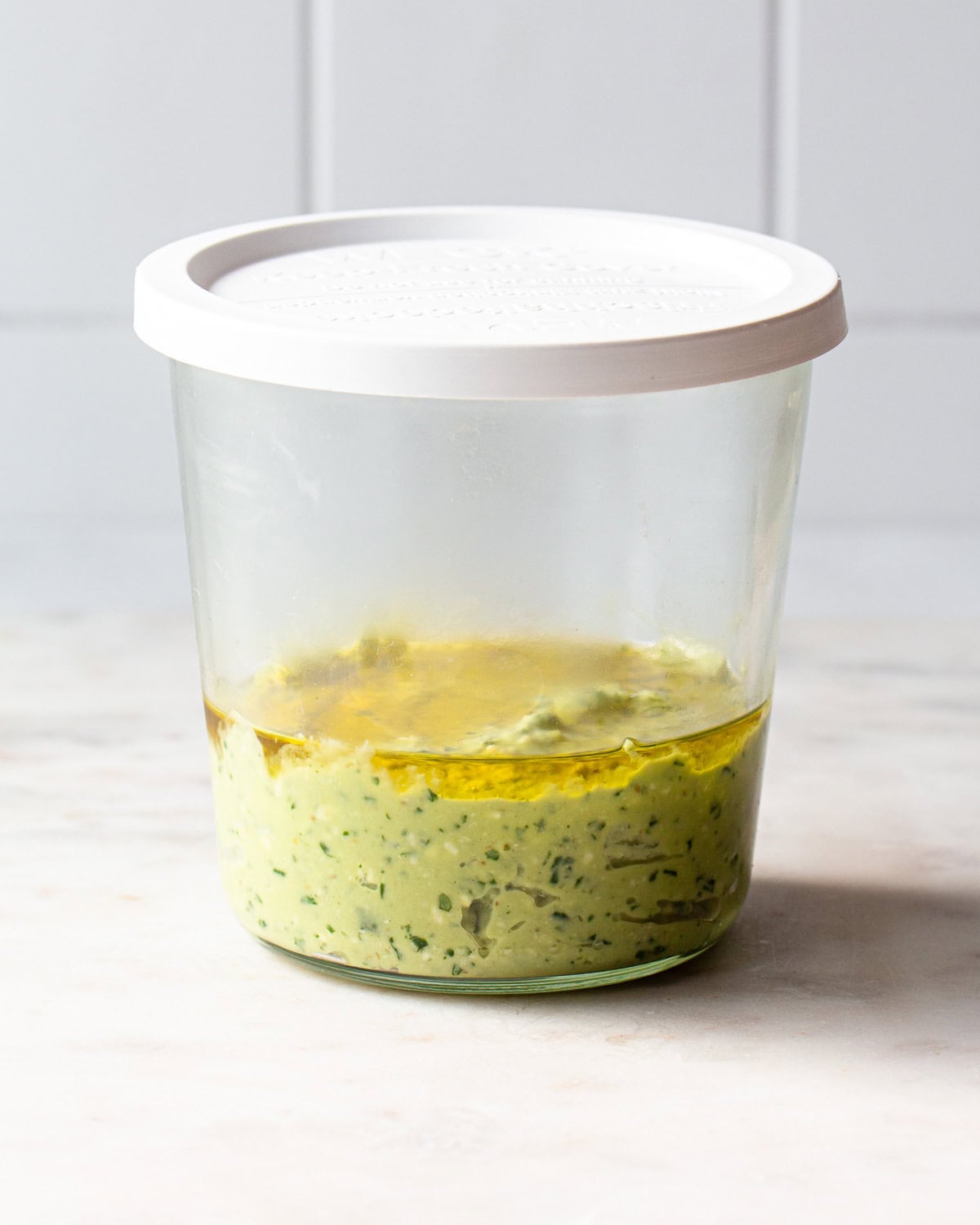 Super Creamy Vegan Avocado Pesto - Cooking With Elo