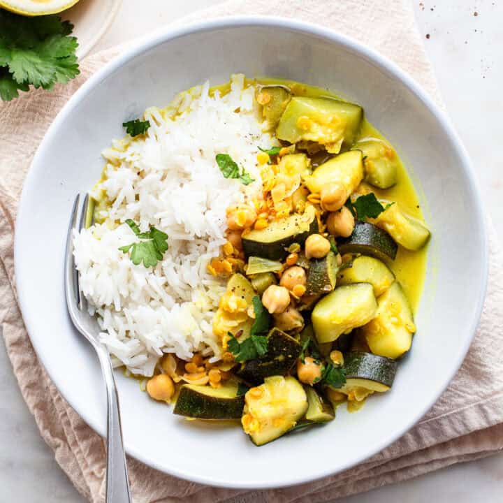 Curried Zucchini Stew - Cooking With Elo