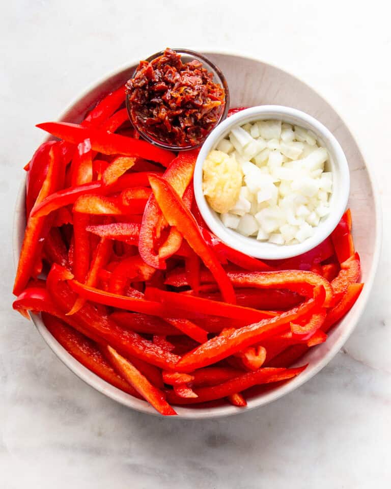 White Bean And Red Pepper Stew - Cooking With Elo