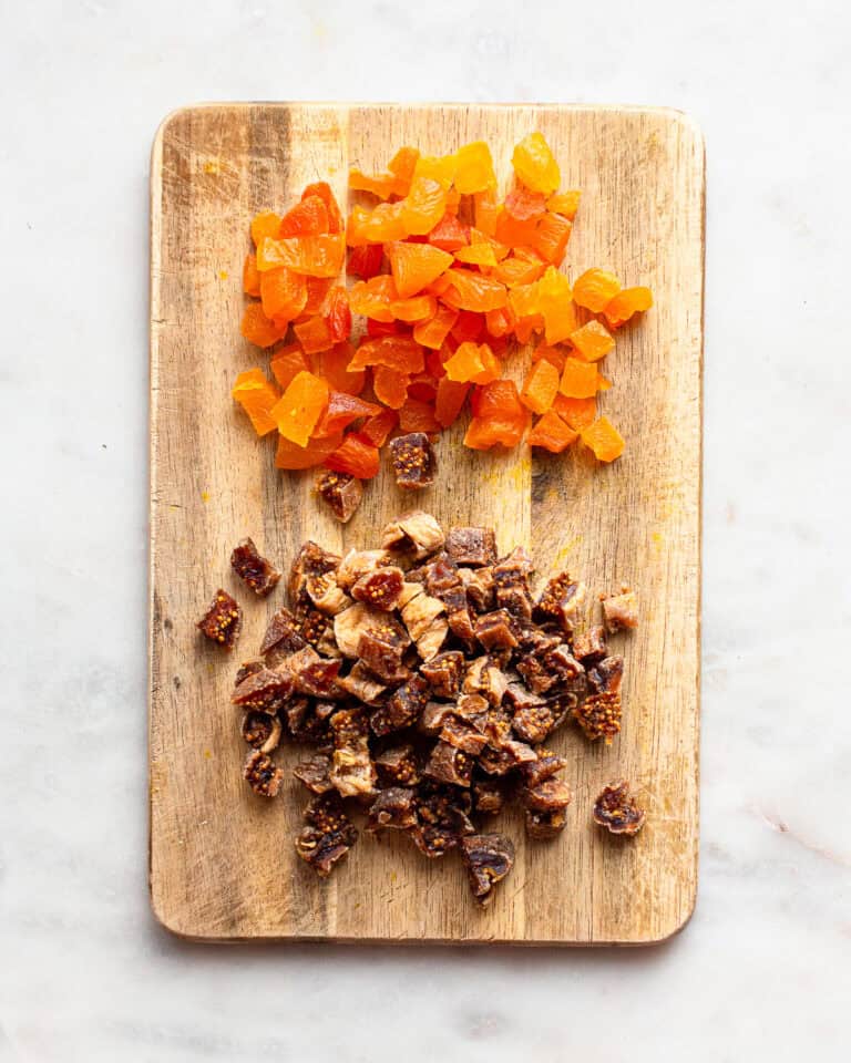 Seeded Dried Fruit Bread - Cooking With Elo